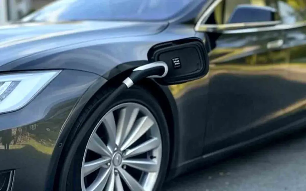 Why isn’t my Tesla charging when plugged in? – motor snitch